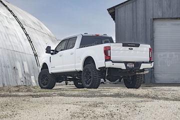 2020 Ford F250 - Fuel QUAKE - Black | Wheel Pros